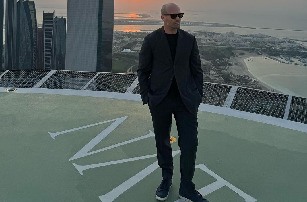 Jason Statham: Αποχαιρετά το Άμπου Ντάμπι με στιλ - Real.gr