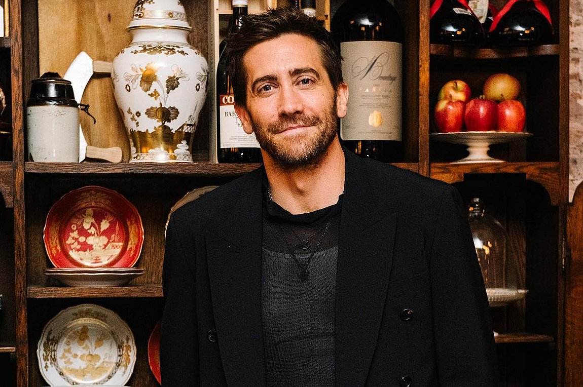 Jake Gyllenhaal: Γιορτάζει τα 43α γενέθλιά του με μπλουζάκι Patrick ...