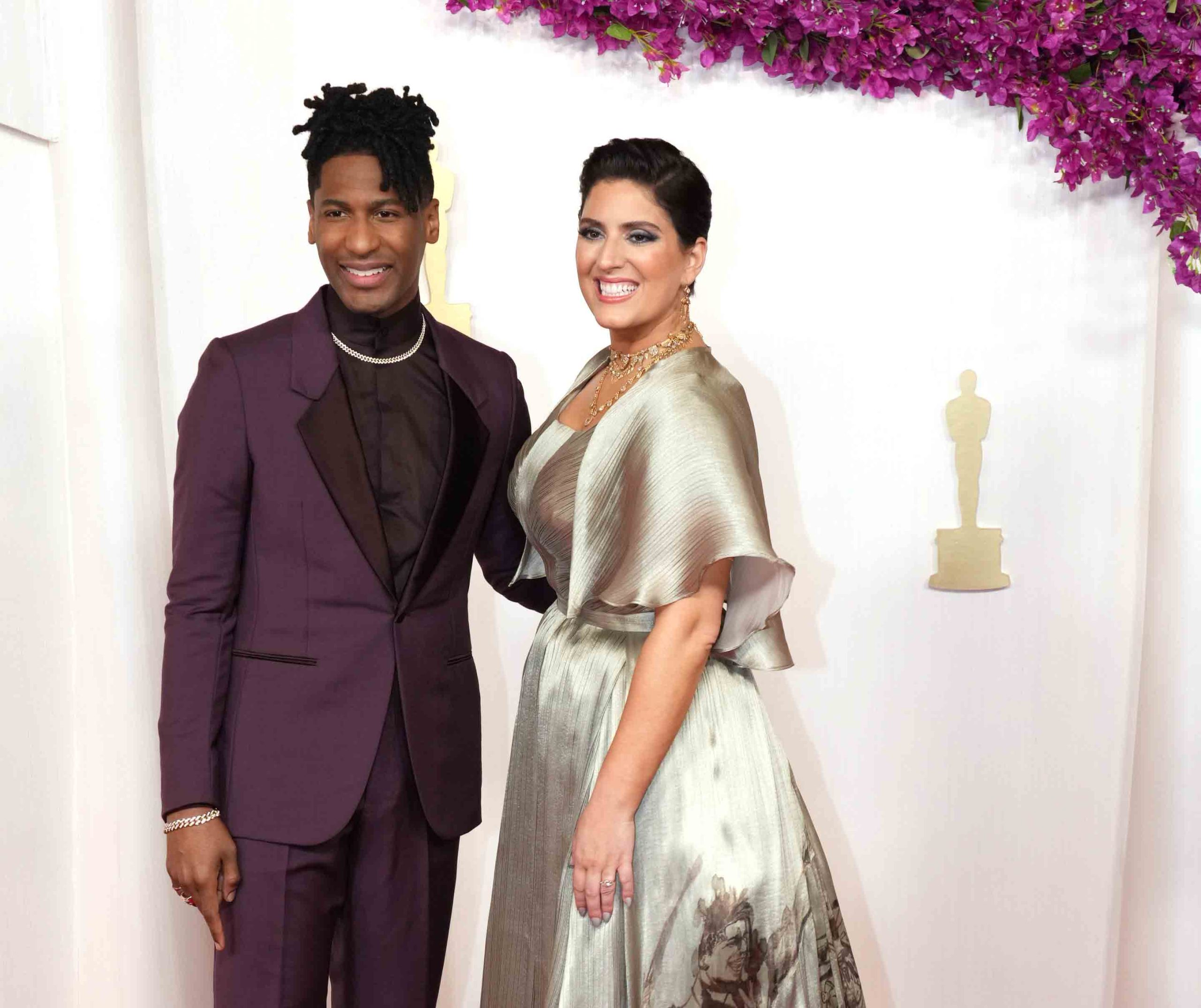 Angelina Jolie: Το πρόσωπο πίσω από το φόρεμα των Όσκαρ της Suleika ...